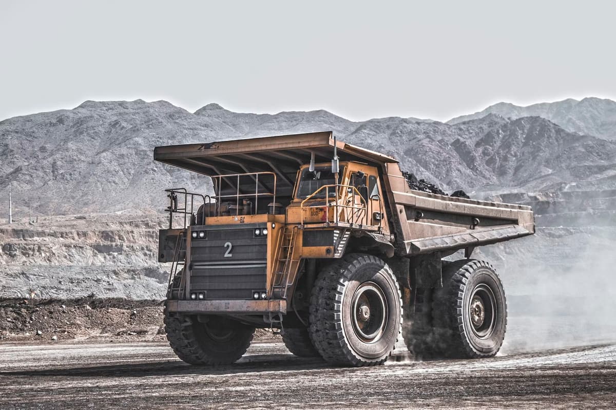 Unrivaled Lithium-Ion Battery Systems | Lithos Energy